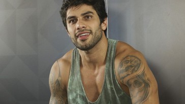 BBB 16: Renan revela para Daniel: “Já senti atração por homem” – Pheeno