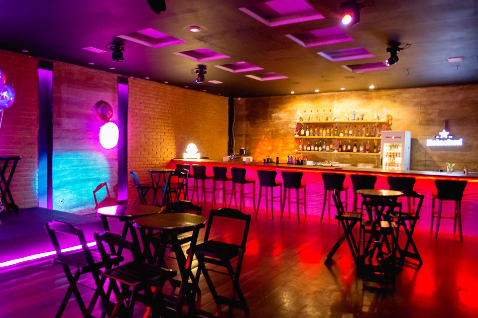 Bar-balada em Copacabana promete esquentar as segundas cariocas com ...