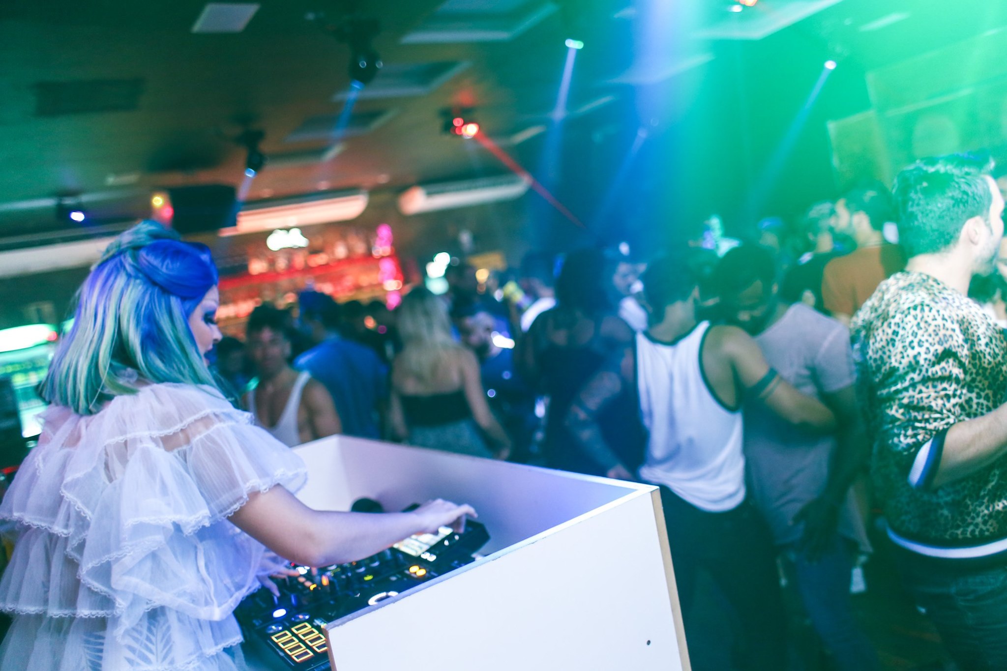 RJ: hit da temporada, bar-balada Pink Flamingo tem programação variada ...