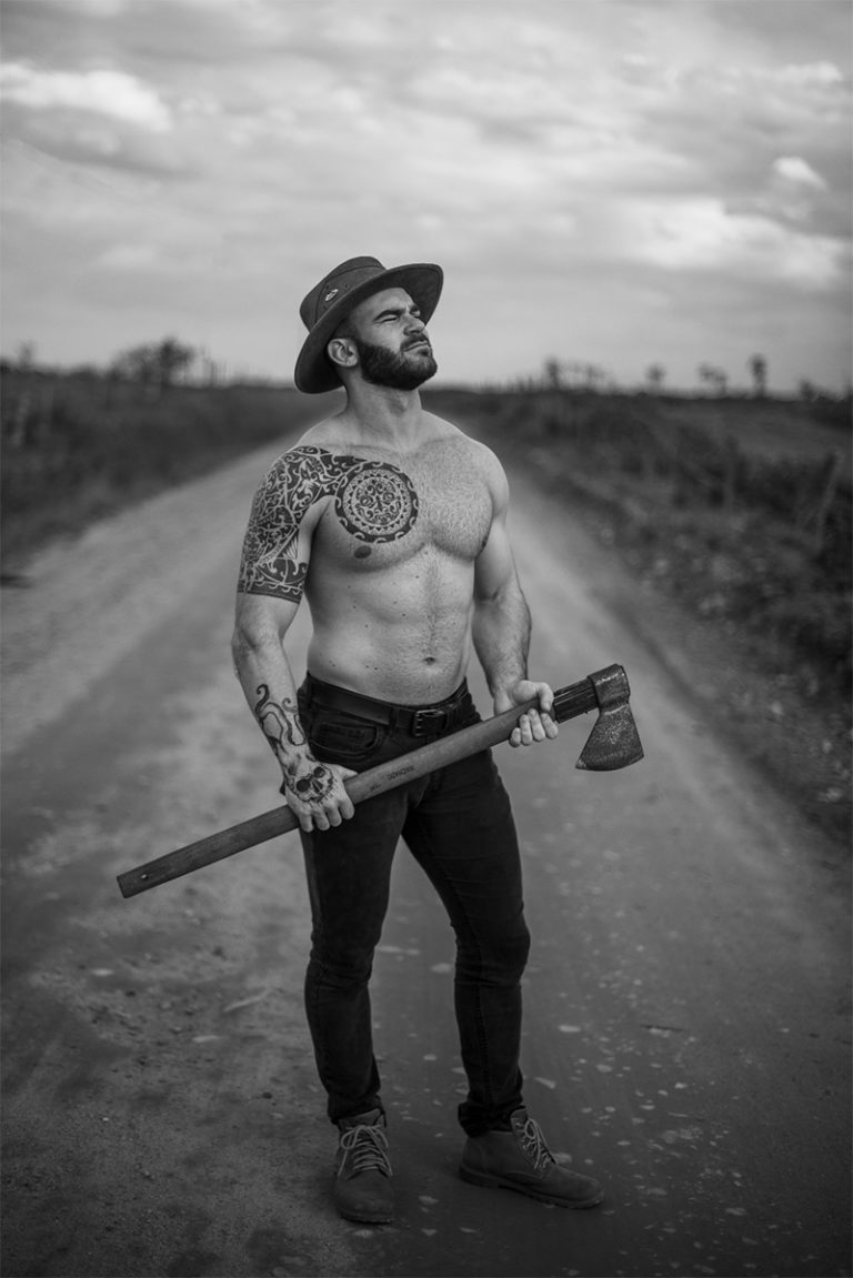 Foto De Homem Site 18 Atinge Marca De 200 Ensaios Que Retratam A